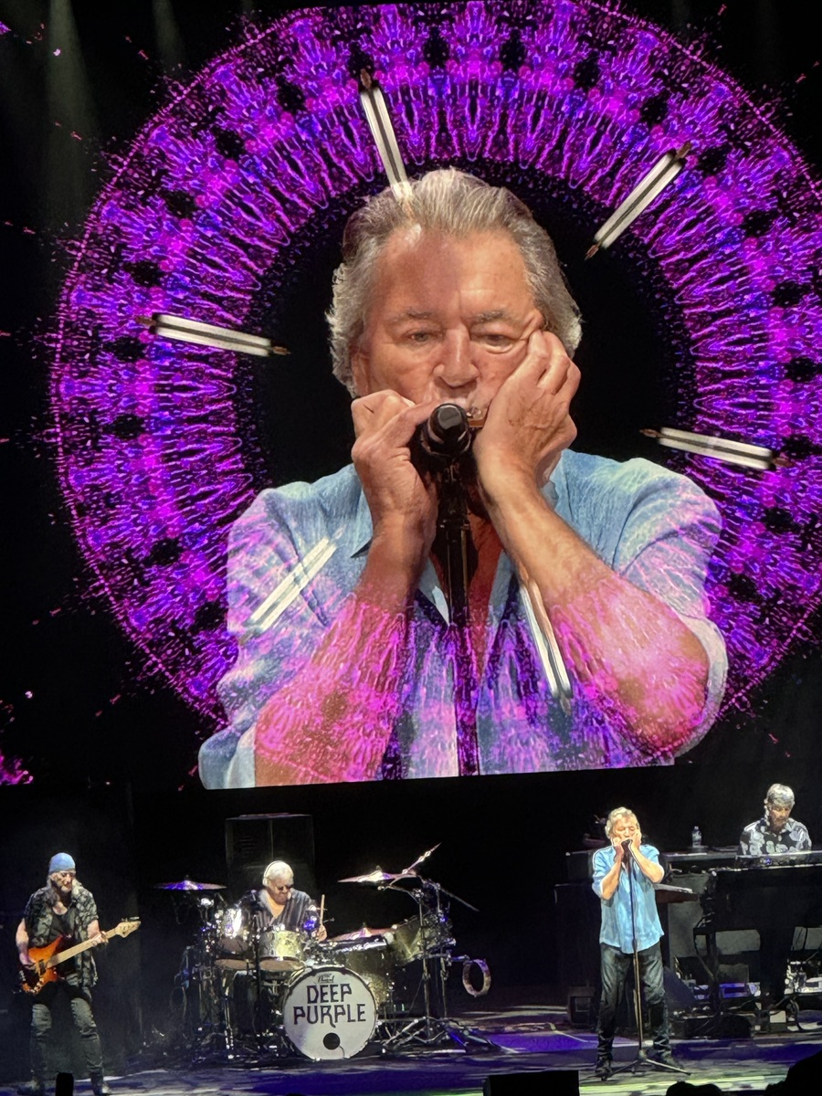 Deep Purple Concert & Tour History (Updated for 2025 - 2026) | Concert ...