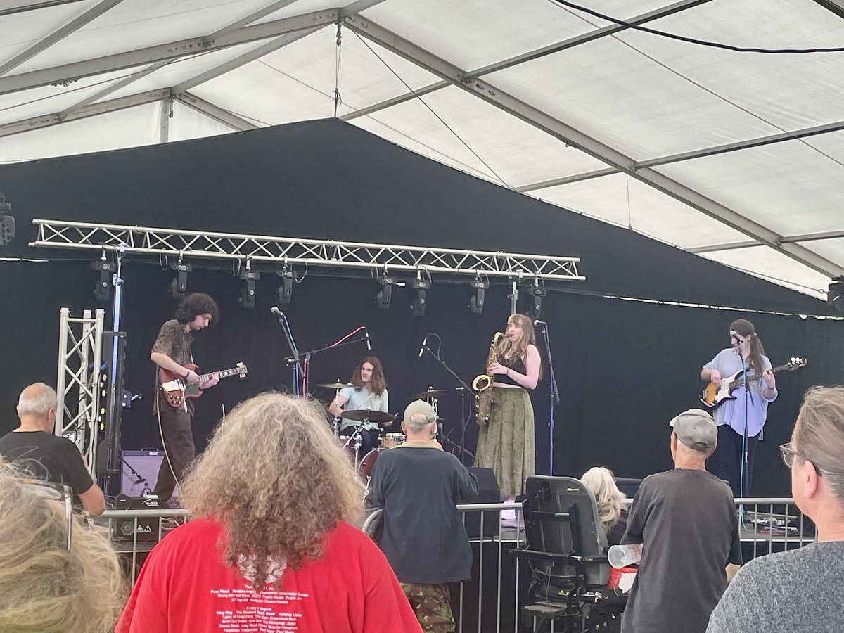 Foxpalmer Concert Photos | Concert Archives