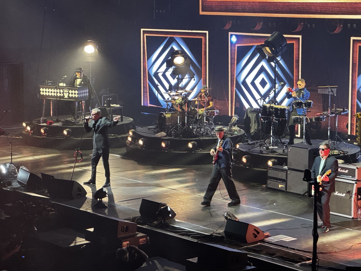 Squeeze Concert & Tour History (Updated for 2025 - 2026) | Concert Archives