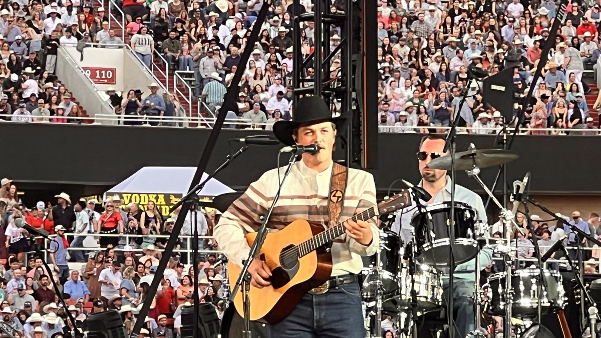 Zach Top Concert & Tour History (Updated for 2026) | Concert Archives