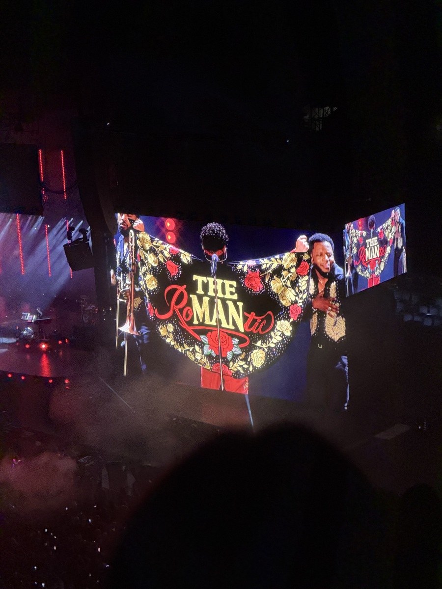 Apr 29, 2026: Bruno Mars / DJ Pee .Wee / Leon Thomas at Bank Of America ...