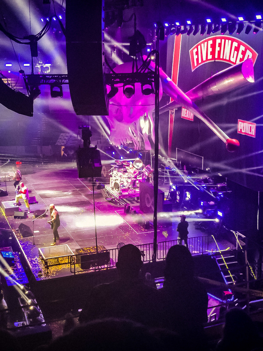 Nov 13, 2019: Five Finger Death Punch,Three Days Grace,Bad Wolves,Fire ...