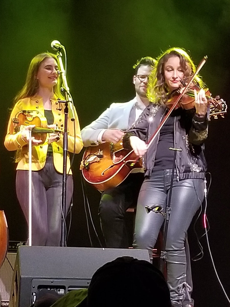 The Quebe Sisters Concert & Tour History (Updated for 2023) | Concert ...