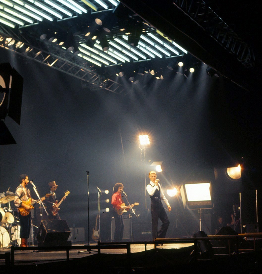 1996 Concert History of Roberts Municipal Stadium Evansville, Indiana ...