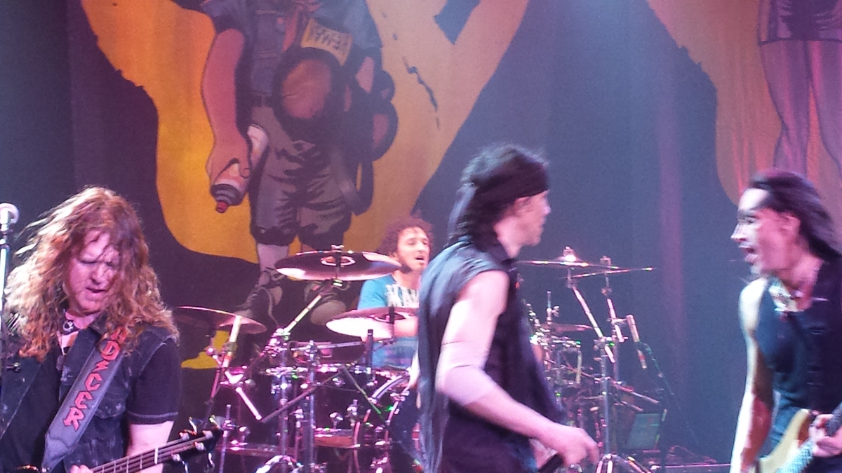 Apr 16, 2015: Extreme at The Capitol Theatre Clearwater, Florida ...