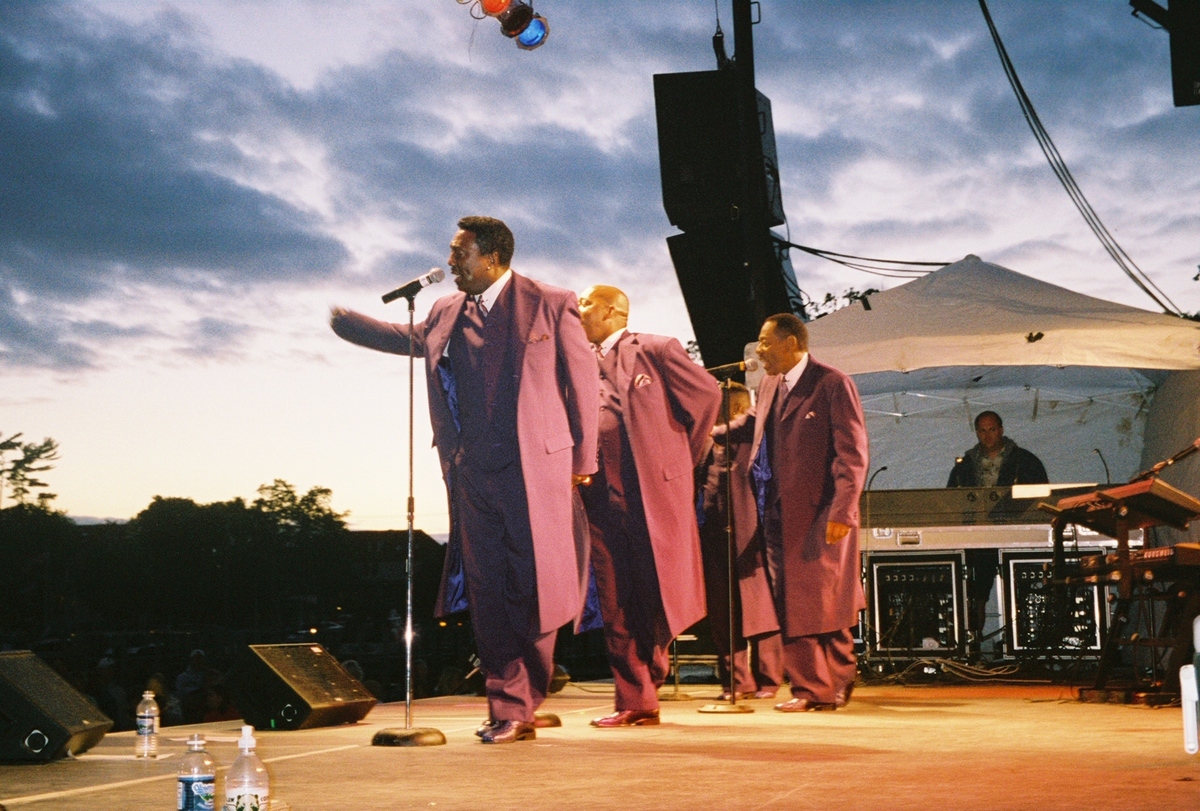 The Contours Concert & Tour History | Concert Archives