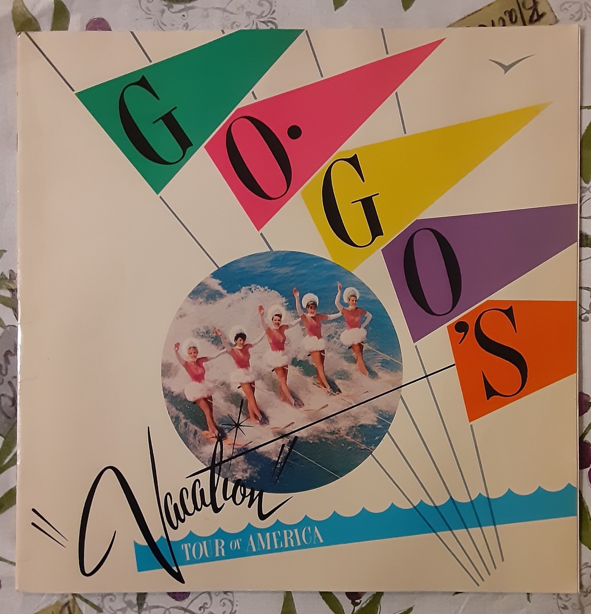 Oct 15, 1982: The Go-Go's / A Flock of Seagulls at Boston Garden Boston ...