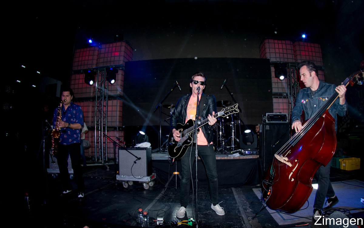 Feb 07, 2016: Drake Bell at C3 Stage Guadalajara, Jalisco, Mexico ...