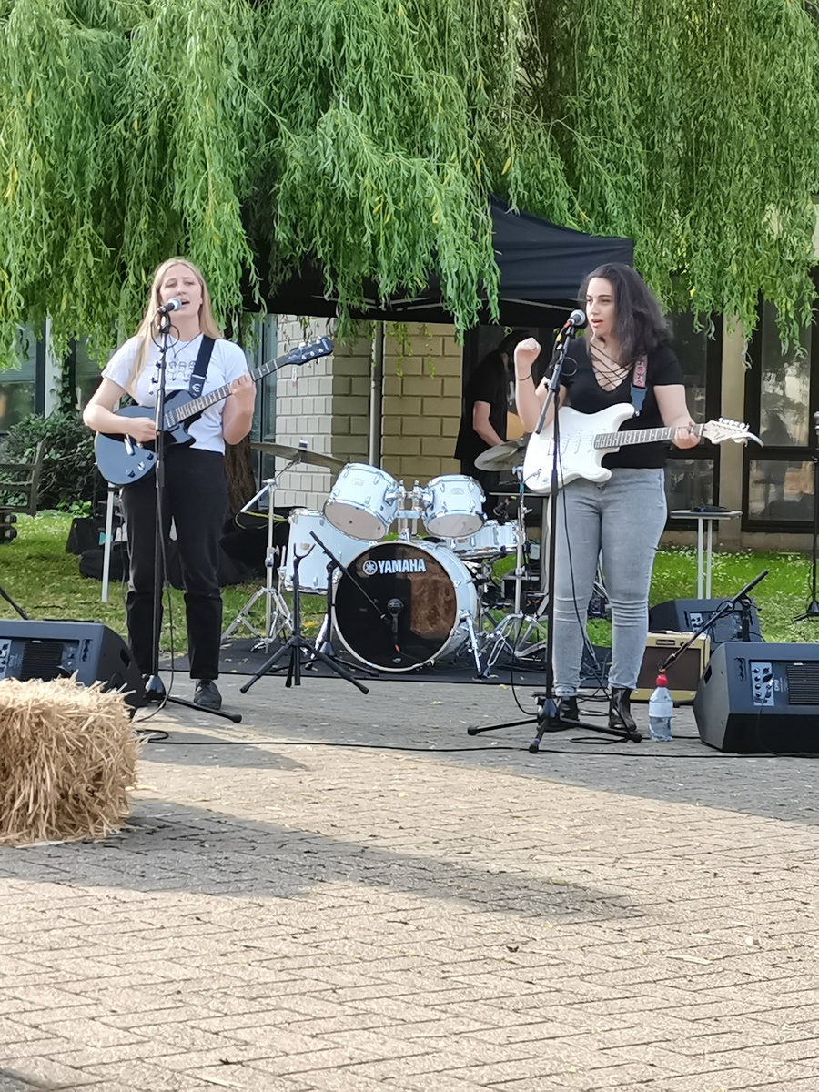 Hollow Head Concert & Tour History (Updated for 2025) | Concert Archives