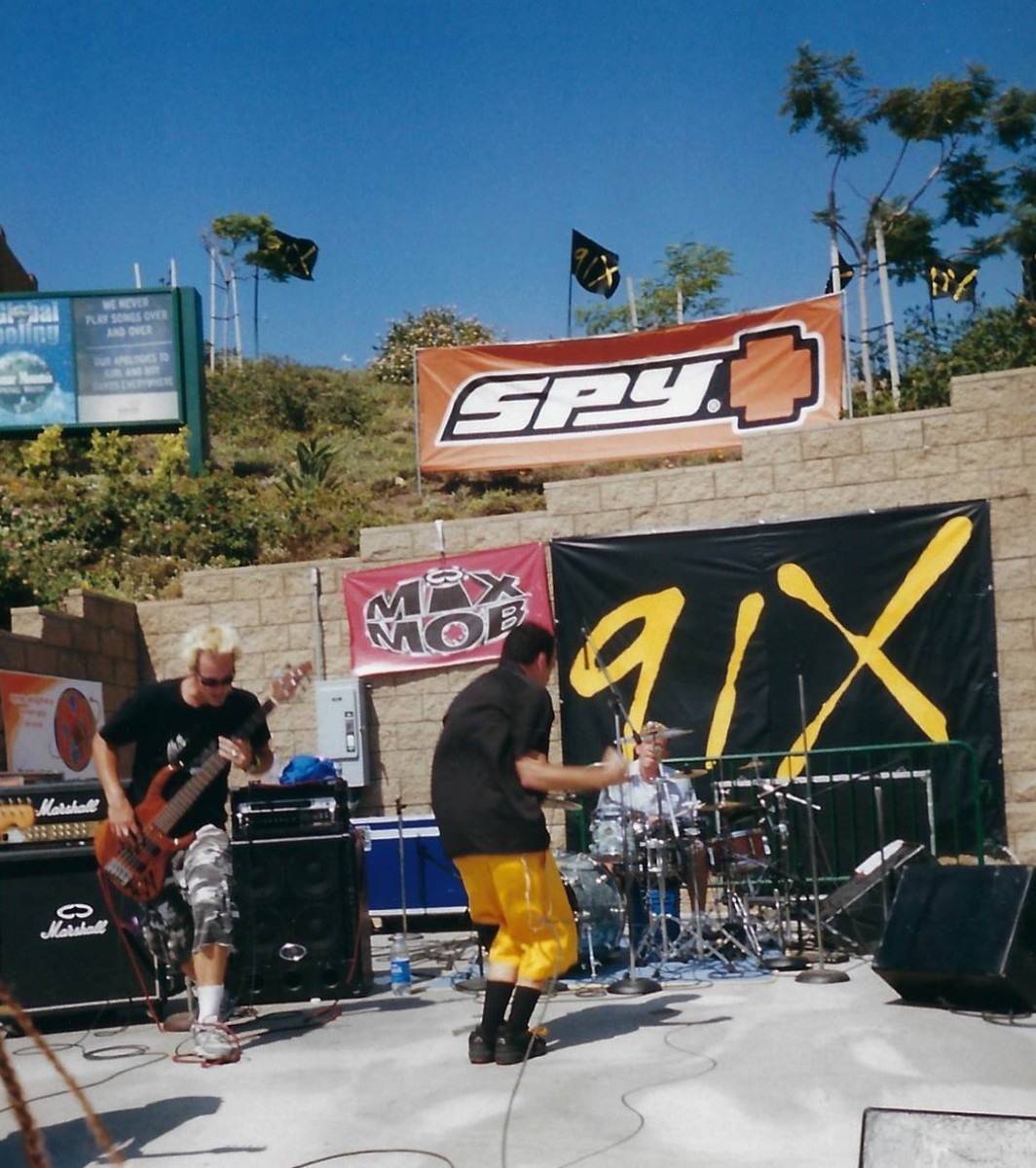 Death on Wednesday Concert & Tour History | Concert Archives