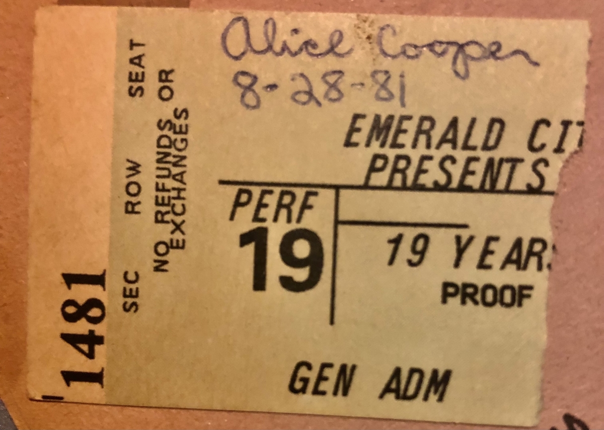 Alice Cooper's 1981 Concert & Tour History | Concert Archives