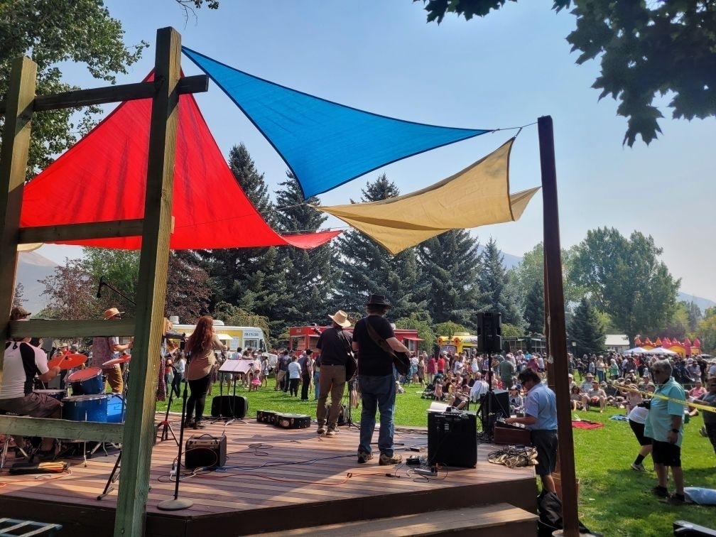 Huracan del Peru Concert & Tour History | Concert Archives