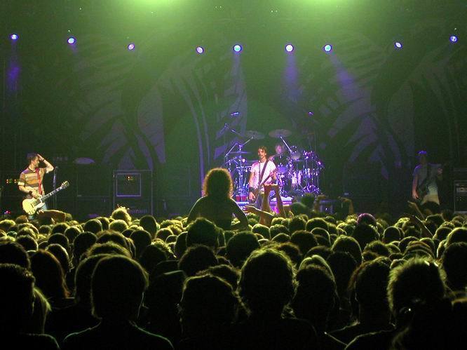 Foo Fighters's 2003 Concert & Tour History | Concert Archives