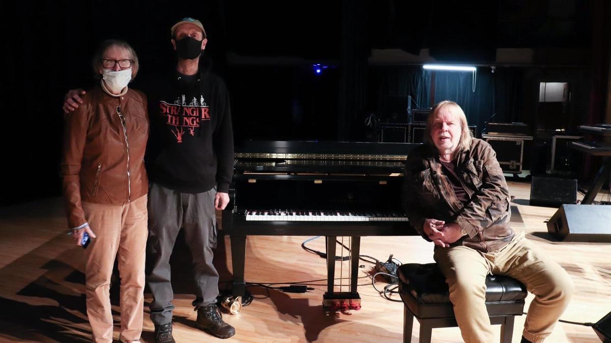Oct 29, 2021: Rick Wakeman / Andrew Lipke at Scottish Rite Cathedral ...