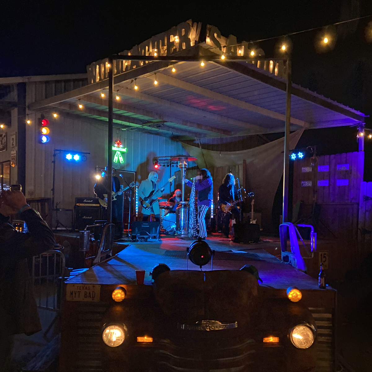 Draw The Line Concert & Tour History | Concert Archives