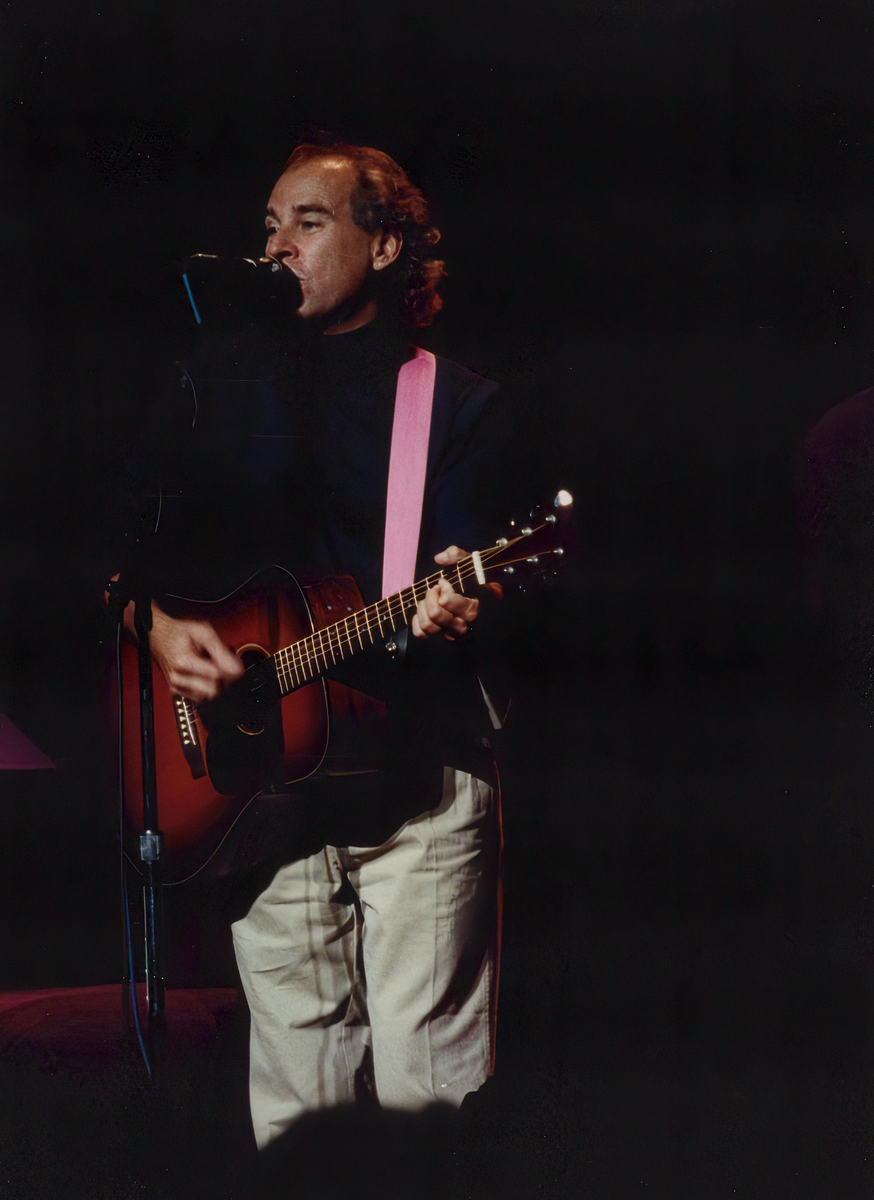 Dec 05, 1989: Jimmy Buffett at Riverside Theatre - WI Milwaukee ...