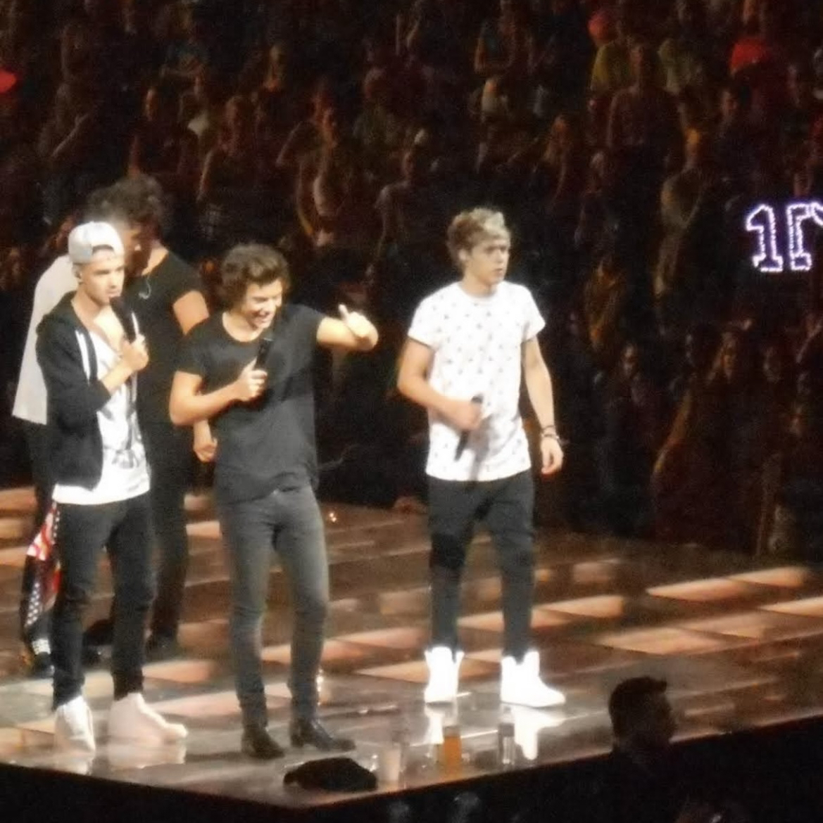 Jun 23, 2013: One Direction / 5 Seconds of Summer at Capital One Arena ...