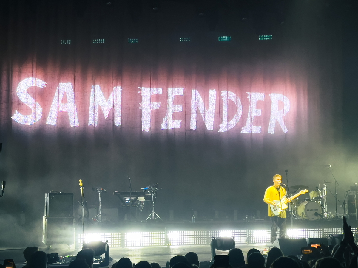 Sep 25, 2021: Sam Fender / Brooke Bentham at O2 Academy Brixton London ...
