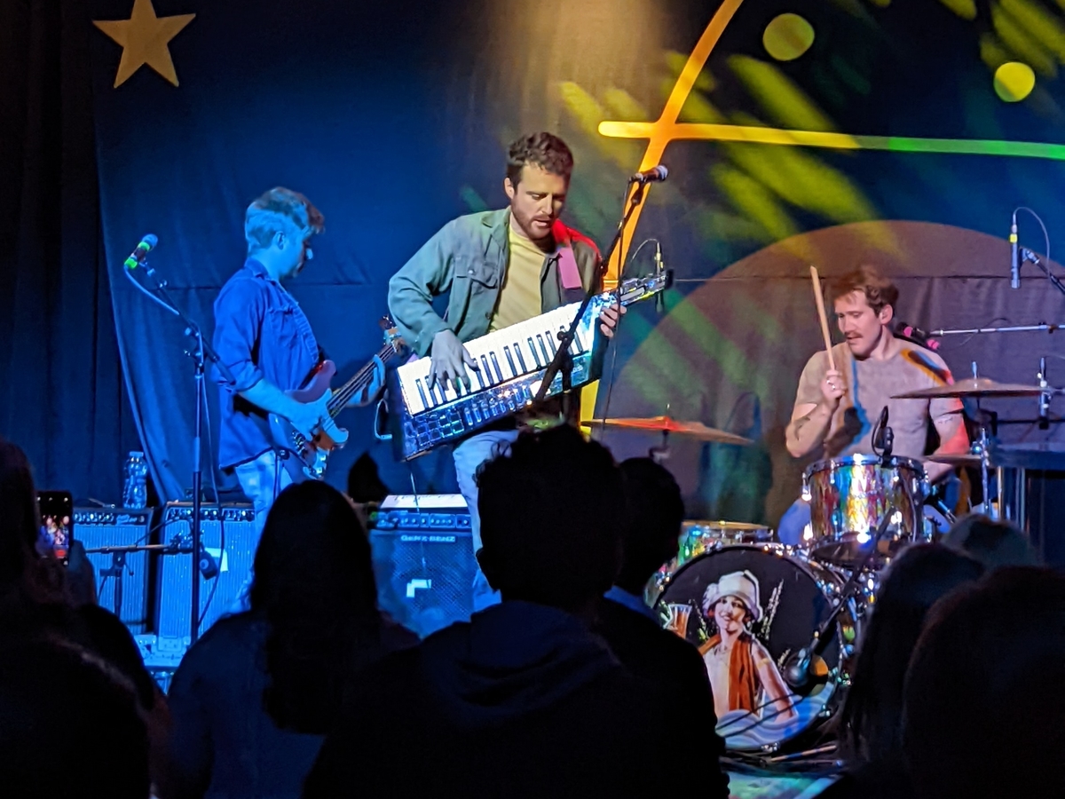 Apr 05, 2022: Jukebox The Ghost / Chaz Cardigan at Lark Hall Albany ...