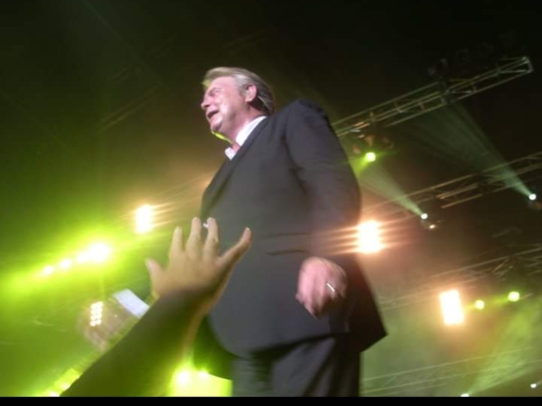 John Farnham Concert & Tour History | Concert Archives