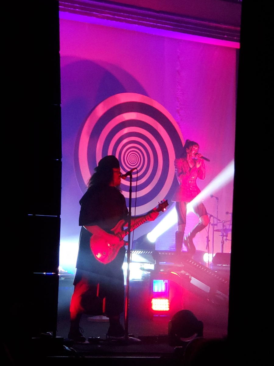 Mz Neon Concert Photos | Concert Archives