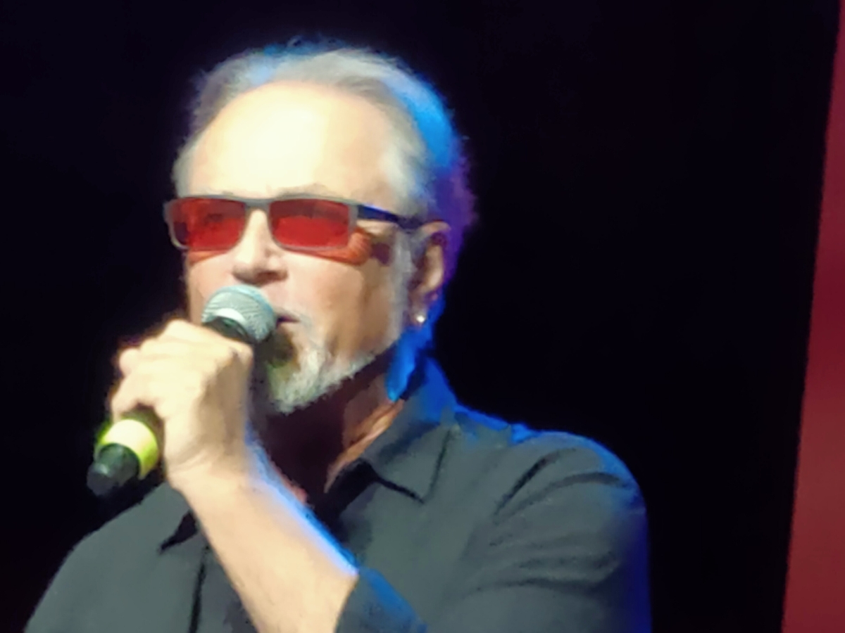 Jack Jones Concert & Tour History | Concert Archives