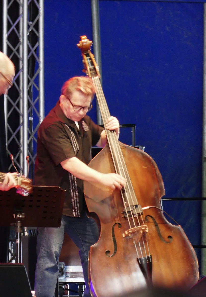 Squeeze Concert & Tour History (Updated for 2022) | Concert Archives