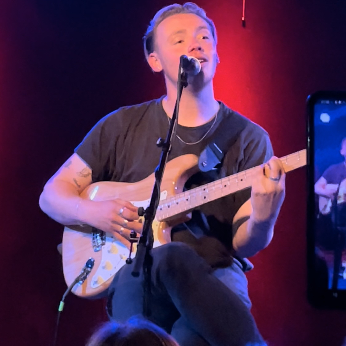 Elsie Bay Concert & Tour History | Concert Archives