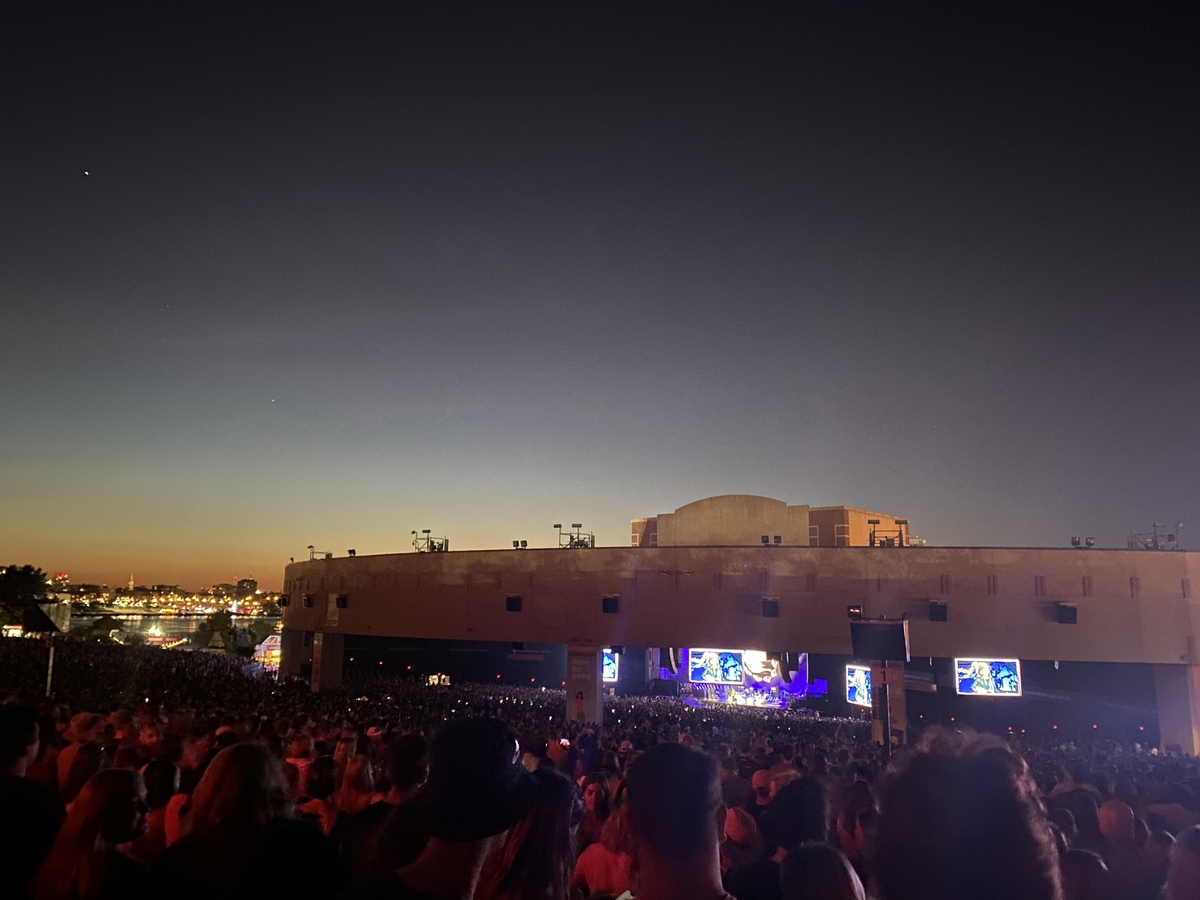 Jun 04, 2022: The Lumineers / Caamp at Waterfront Music Pavilion Camden ...