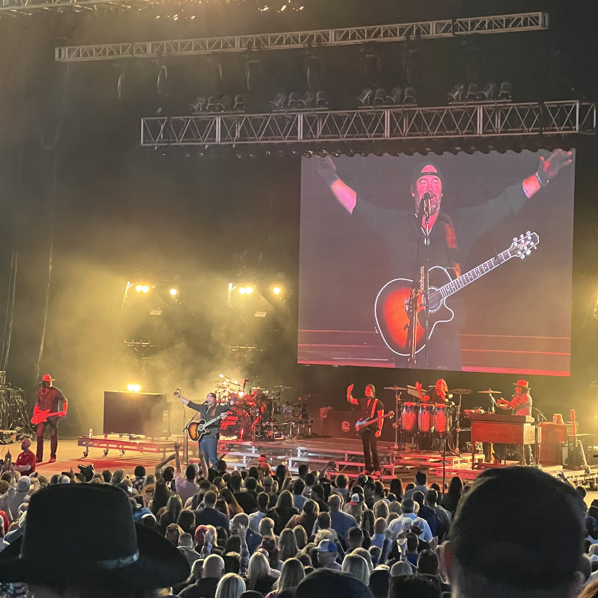 Lee Brice Concert & Tour History (Updated for 2022 - 2023) | Concert ...