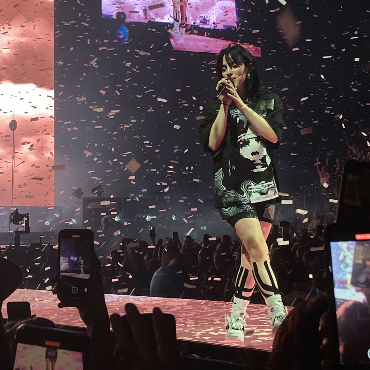 Jun 21, 2022: Billie Eilish / Jessie Reyez / Finneas at Lanxess Arena ...