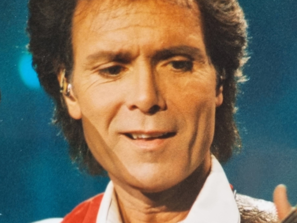 Cliff Richard Concert & Tour History | Concert Archives