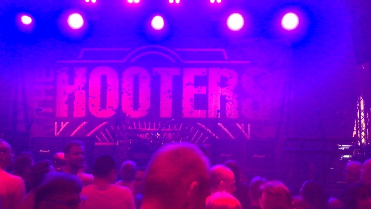 The Hooters Concert & Tour History (Updated for 2022 - 2023) | Concert ...