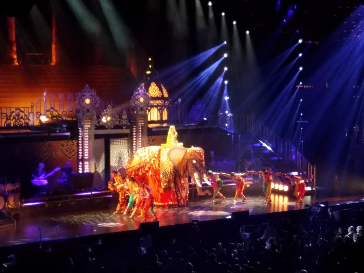 Cher Concert & Tour History (Updated for 2023) | Concert Archives