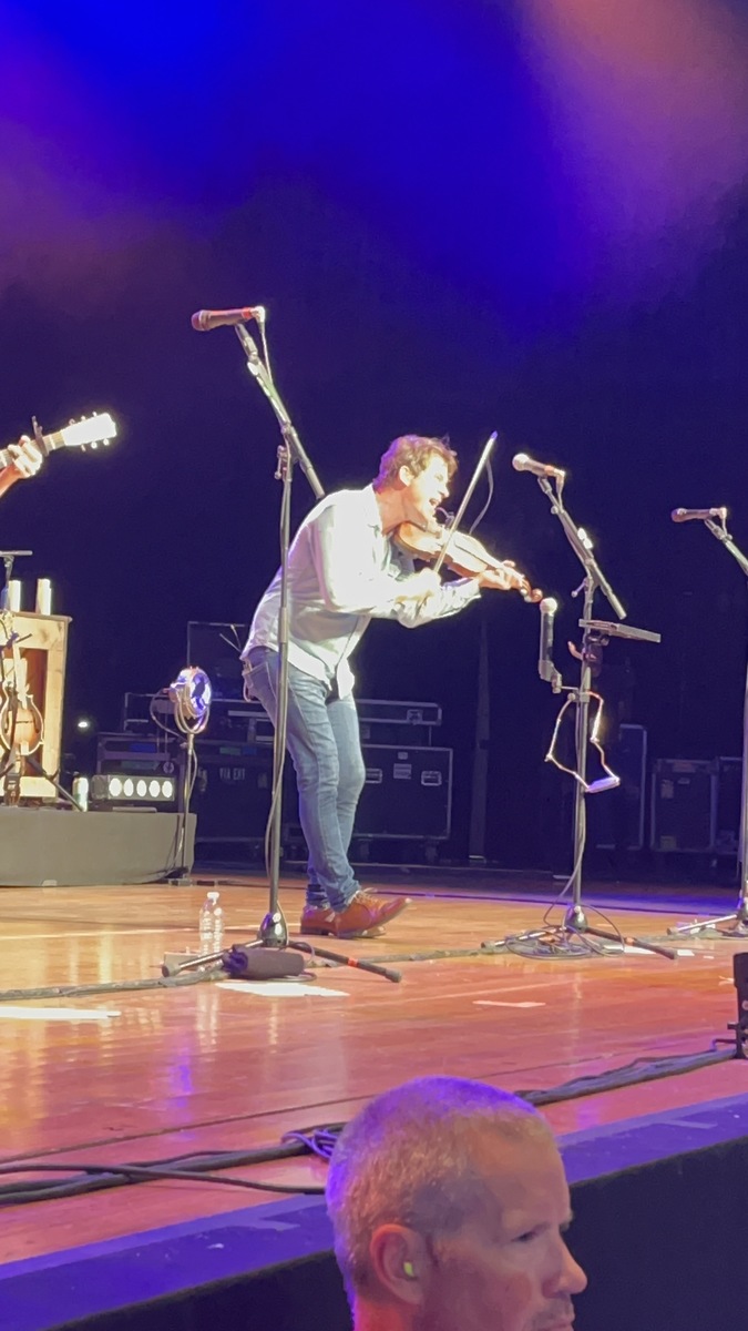 Dwight Yoakam Concert & Tour History (Updated for 2022) | Concert Archives