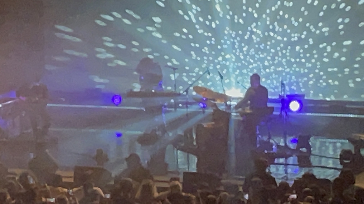 Beach House Concert & Tour History (Updated for 2022) | Concert Archives