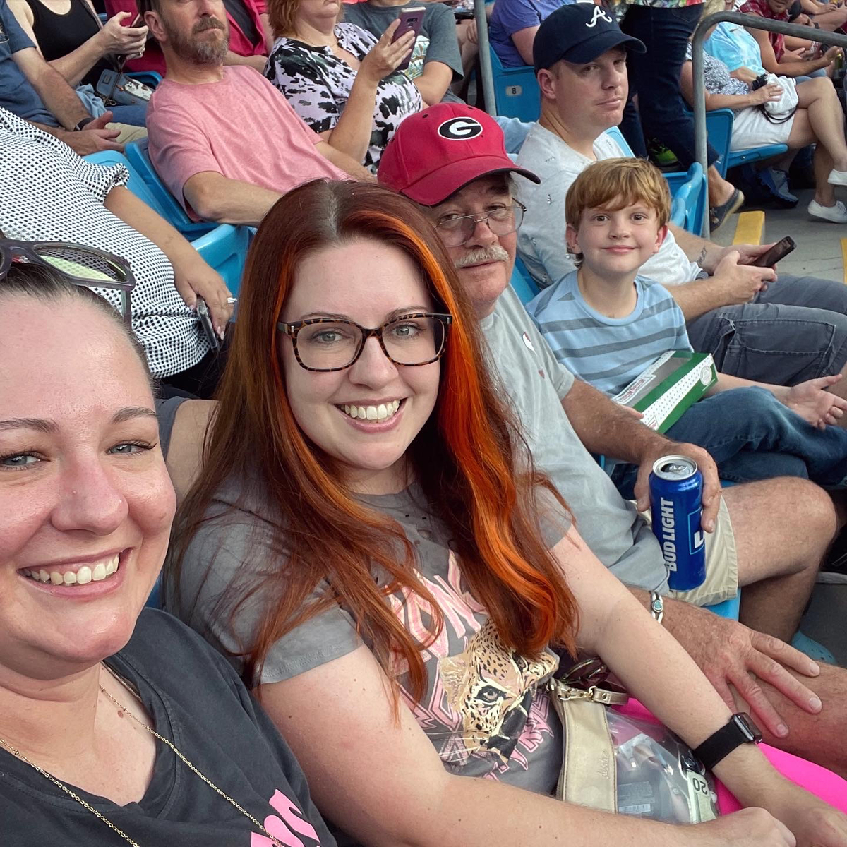 Jul 16, 2022: Mitch Rossell / Trisha Yearwood / Garth Brooks at Bank Of ...