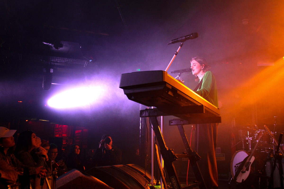 Elle Coves Concert & Tour History (Updated for 2024) | Concert Archives