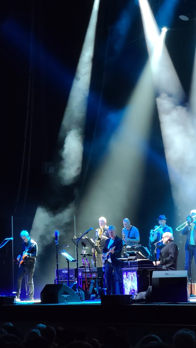 Steely Dan Concert & Tour History (Updated for 2022) | Concert Archives