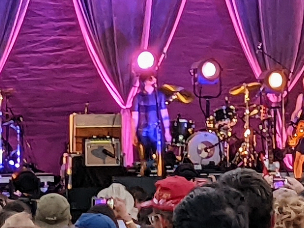 Jul 25, 2022: Angel Olsen / Sharon Van Etten / Julien Baker / Quinn ...