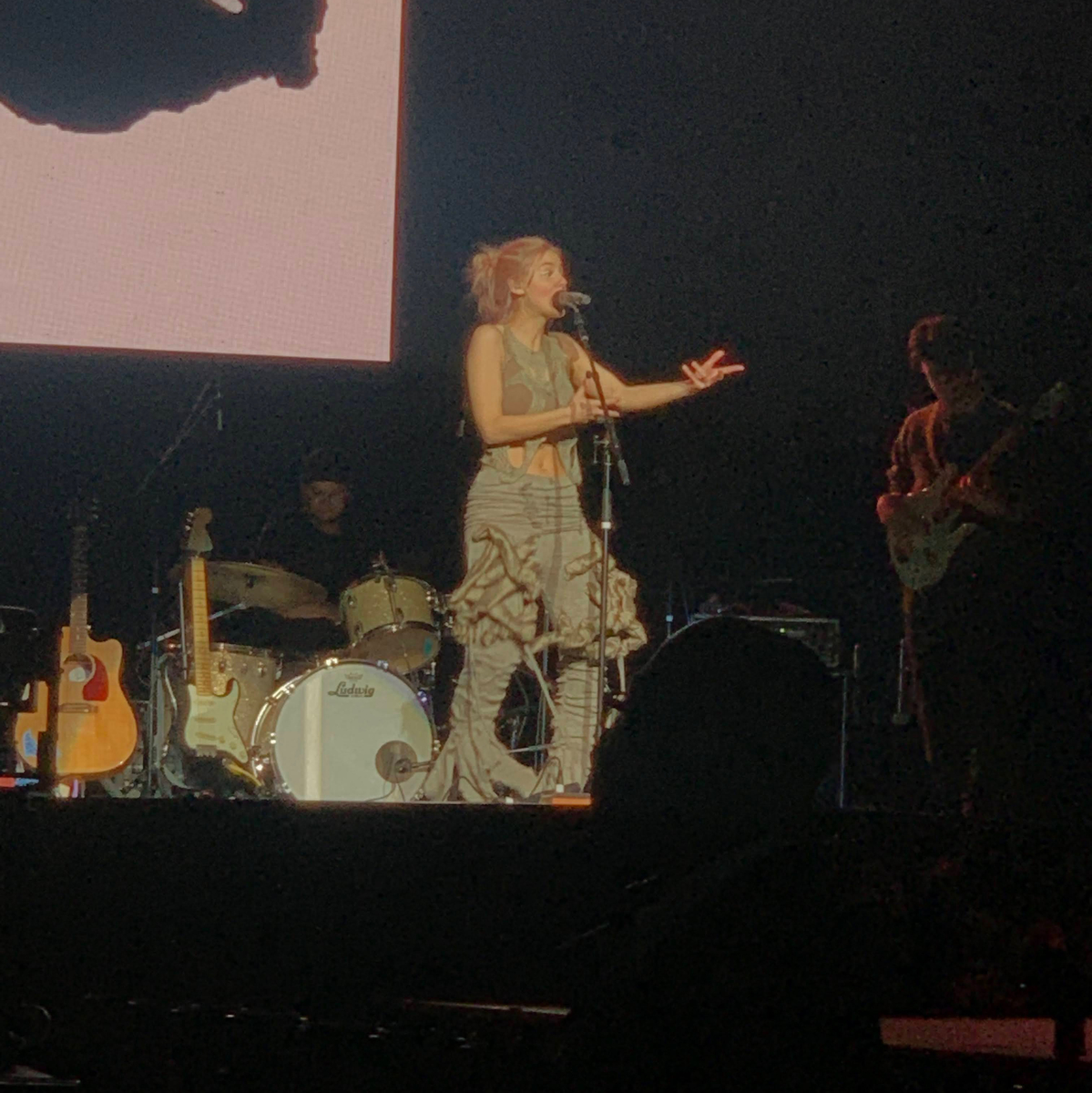 Feb 18, 2022: Billie Eilish / Dora Jar at Madison Square Garden New ...