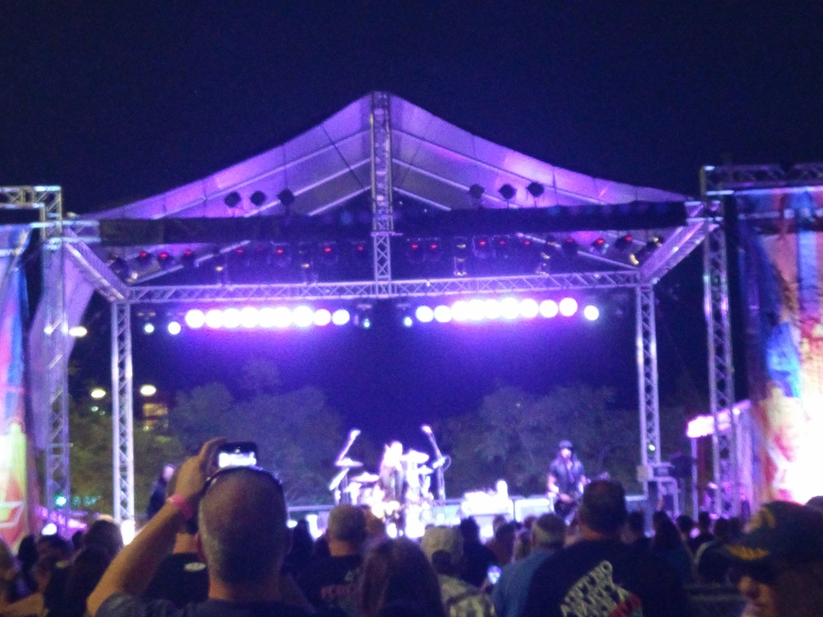 Everclear Concert & Tour History (Updated for 2022 - 2023) | Concert ...