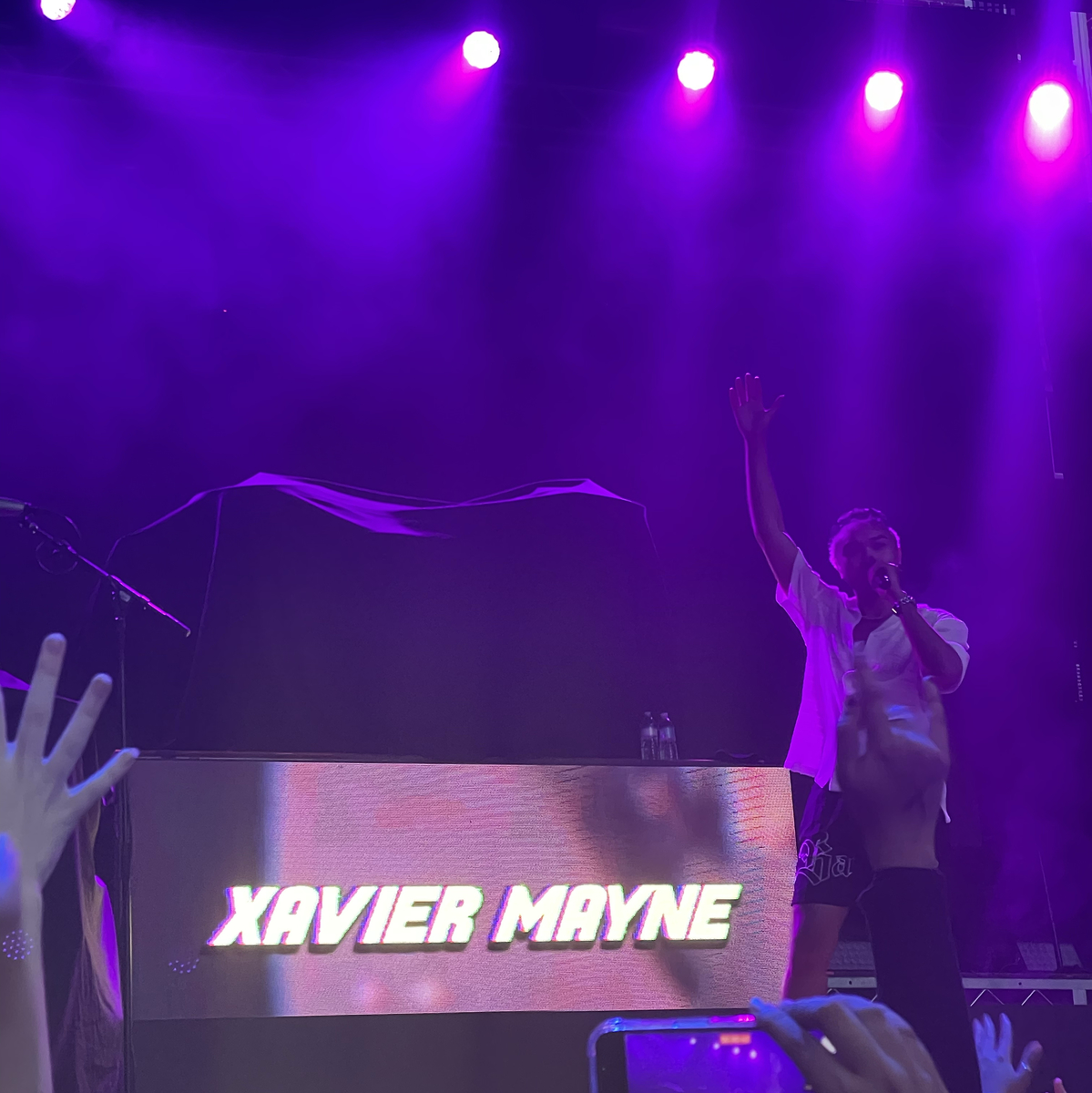 Aug 10, 2022: Chase Atlantic / Leah Kate / Xavier Mayne at Jannus Live ...
