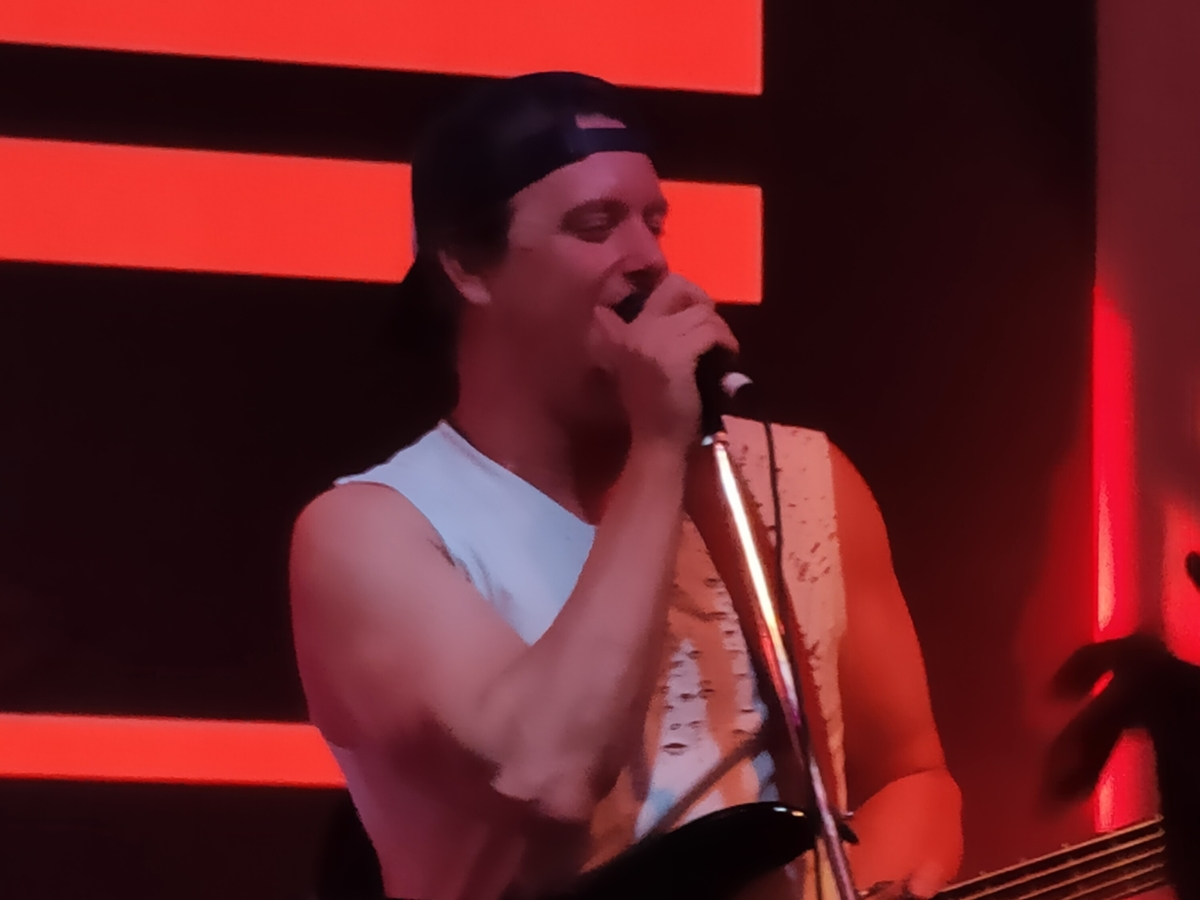 Hurricane Fall Concert & Tour History | Concert Archives