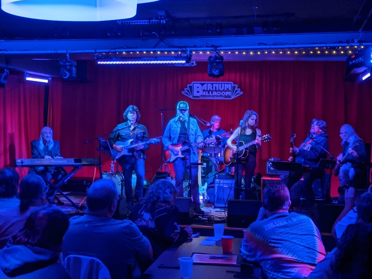 The Airplane Family and Friends / live Dead Concert & Tour History ...