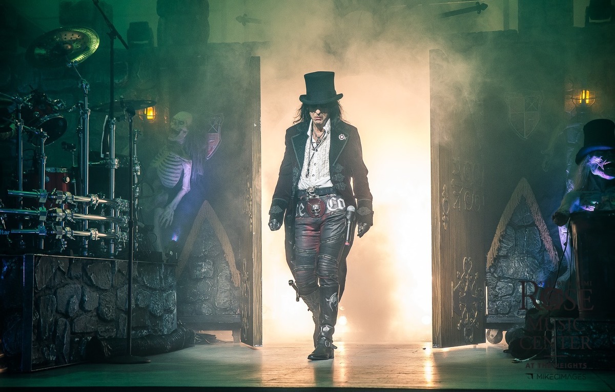 Alice Cooper Concert & Tour History (Updated for 2022 - 2023) | Concert ...