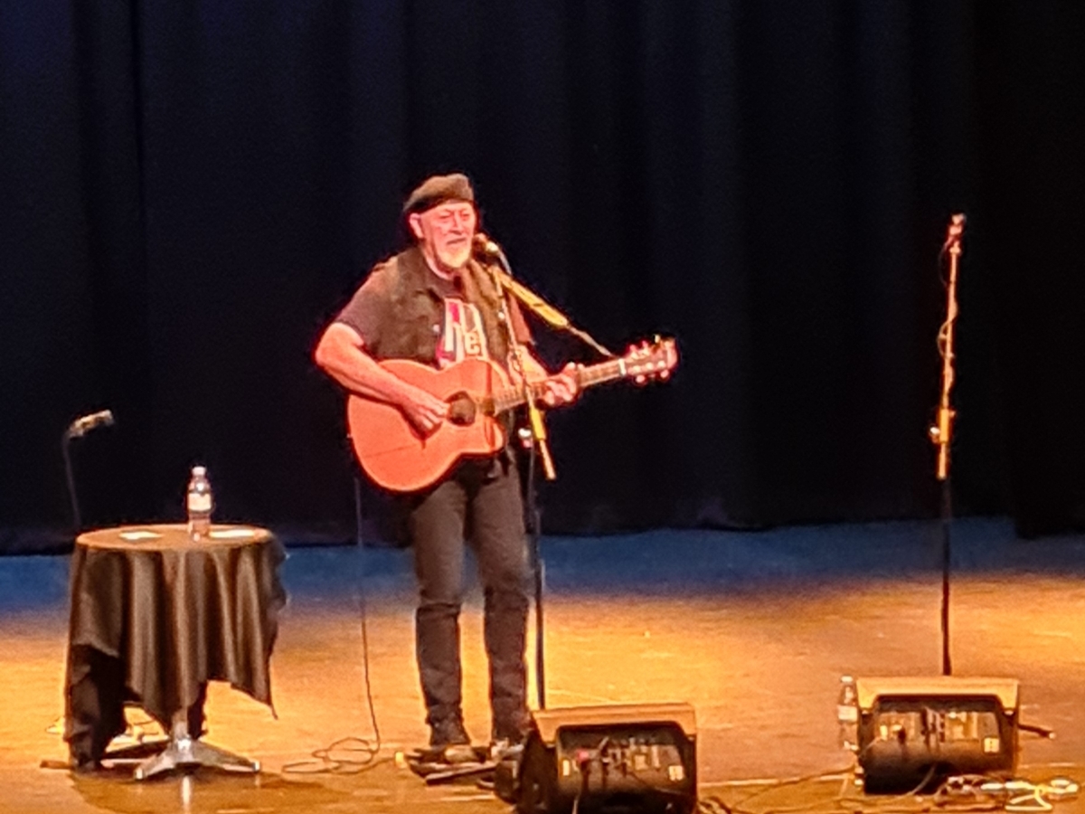 Richard Thompson Concert & Tour History (Updated for 2022 - 2023 ...
