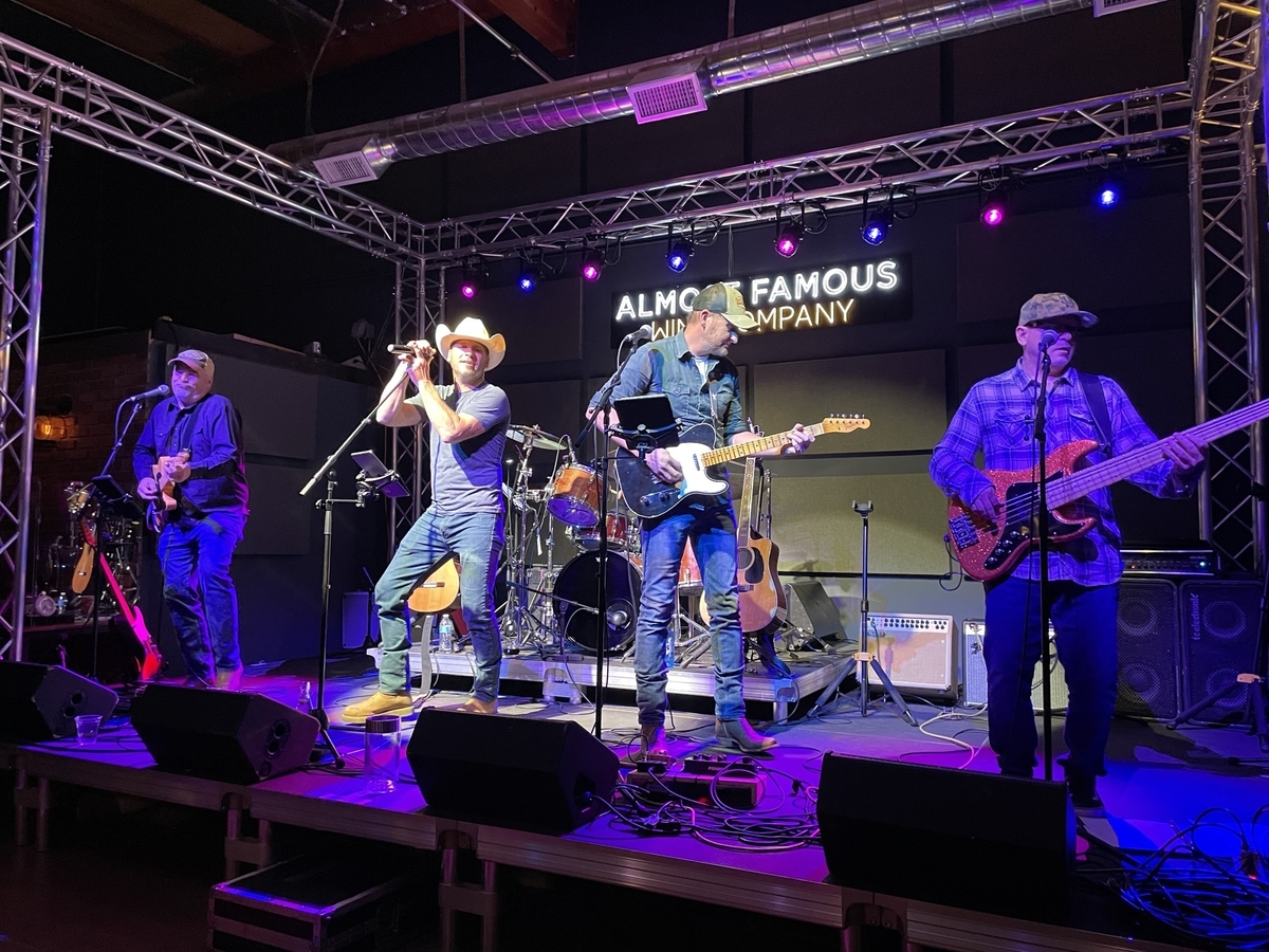 The Bell Brothers Concert & Tour History | Concert Archives