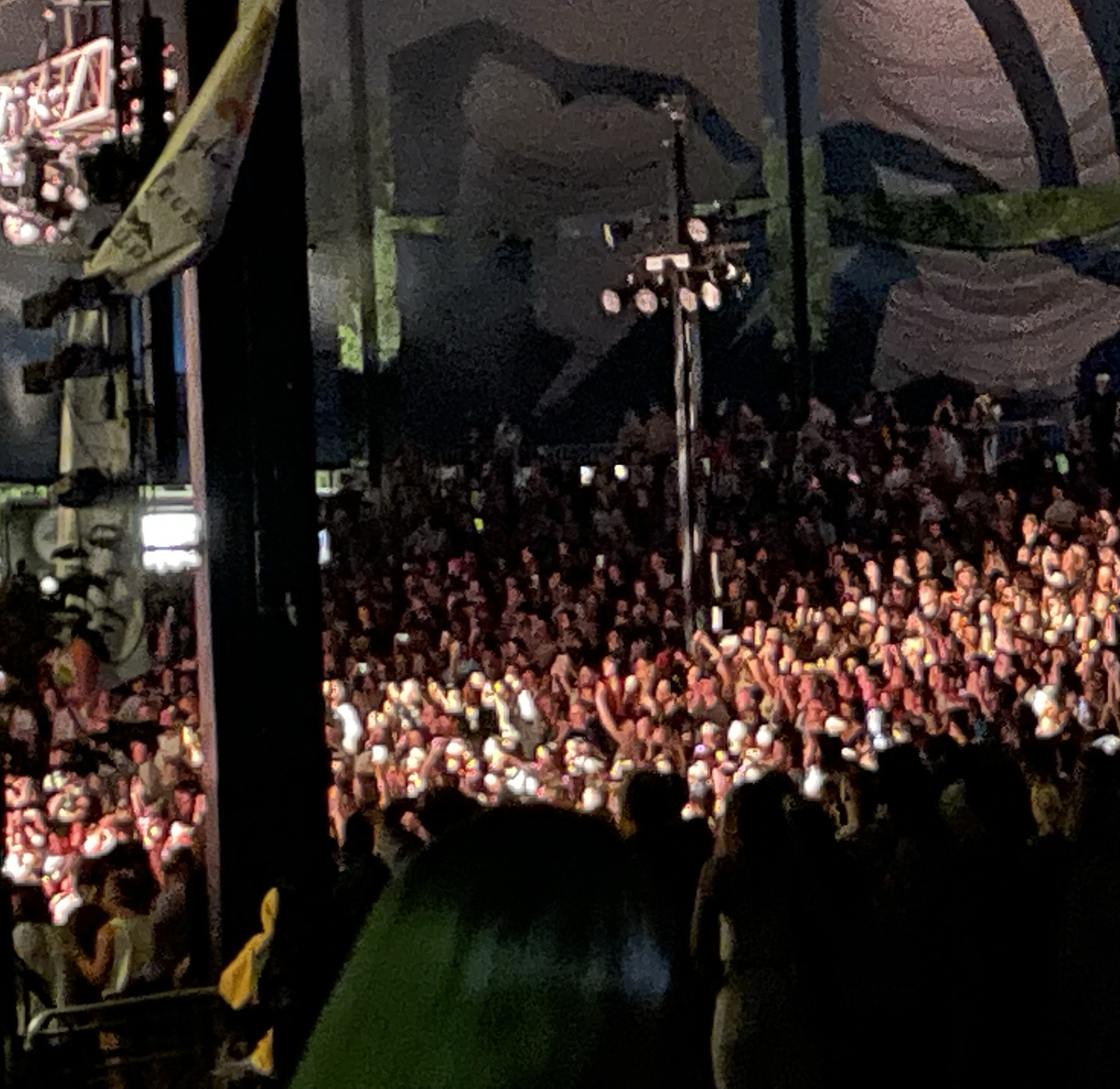 Beach House Concert & Tour History (Updated for 2022) | Concert Archives