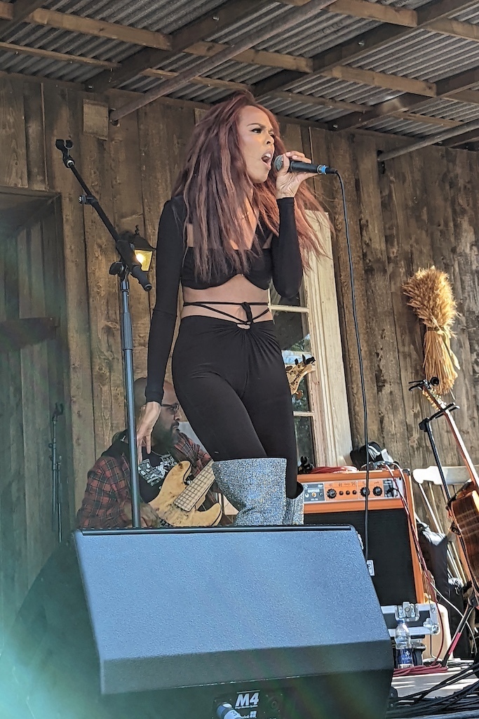 Charly Lowry Concert & Tour History (Updated for 2024) | Concert Archives